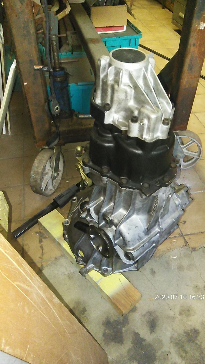 Porsche 944 Turbo LSD Trans w/oil cooler - Pelican Parts Forums