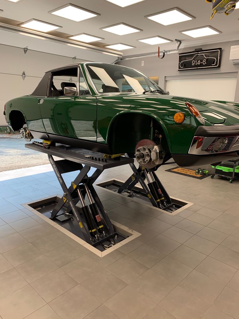 sissor lift recessed in to the floor - Pelican Parts Forums