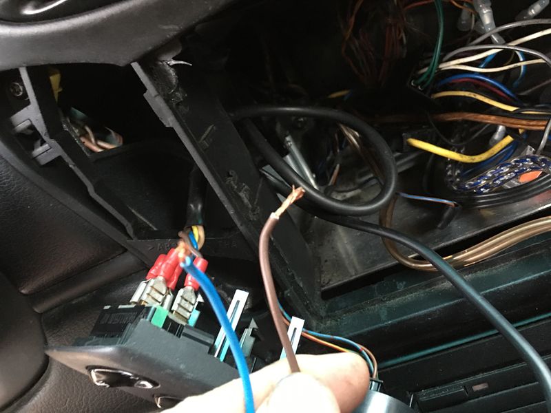 Help Request: Rear Spoiler switch wiring - Pelican Parts Forums