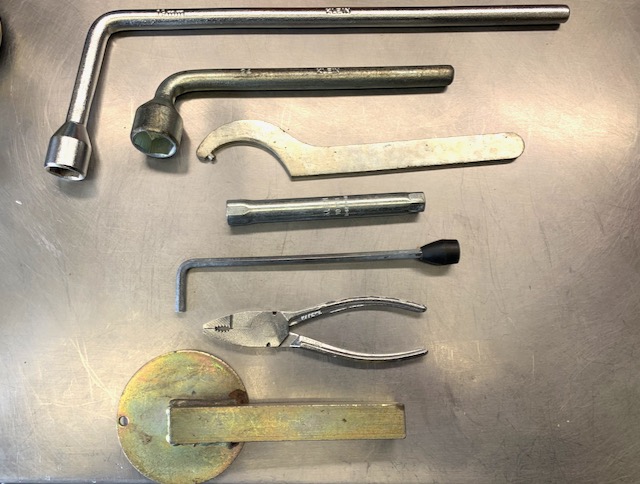 porsche 911 orginal tools bundle - Pelican Parts Forums