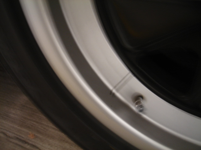 What causes these oil streaks on the rims? - Pelican Parts Forums
